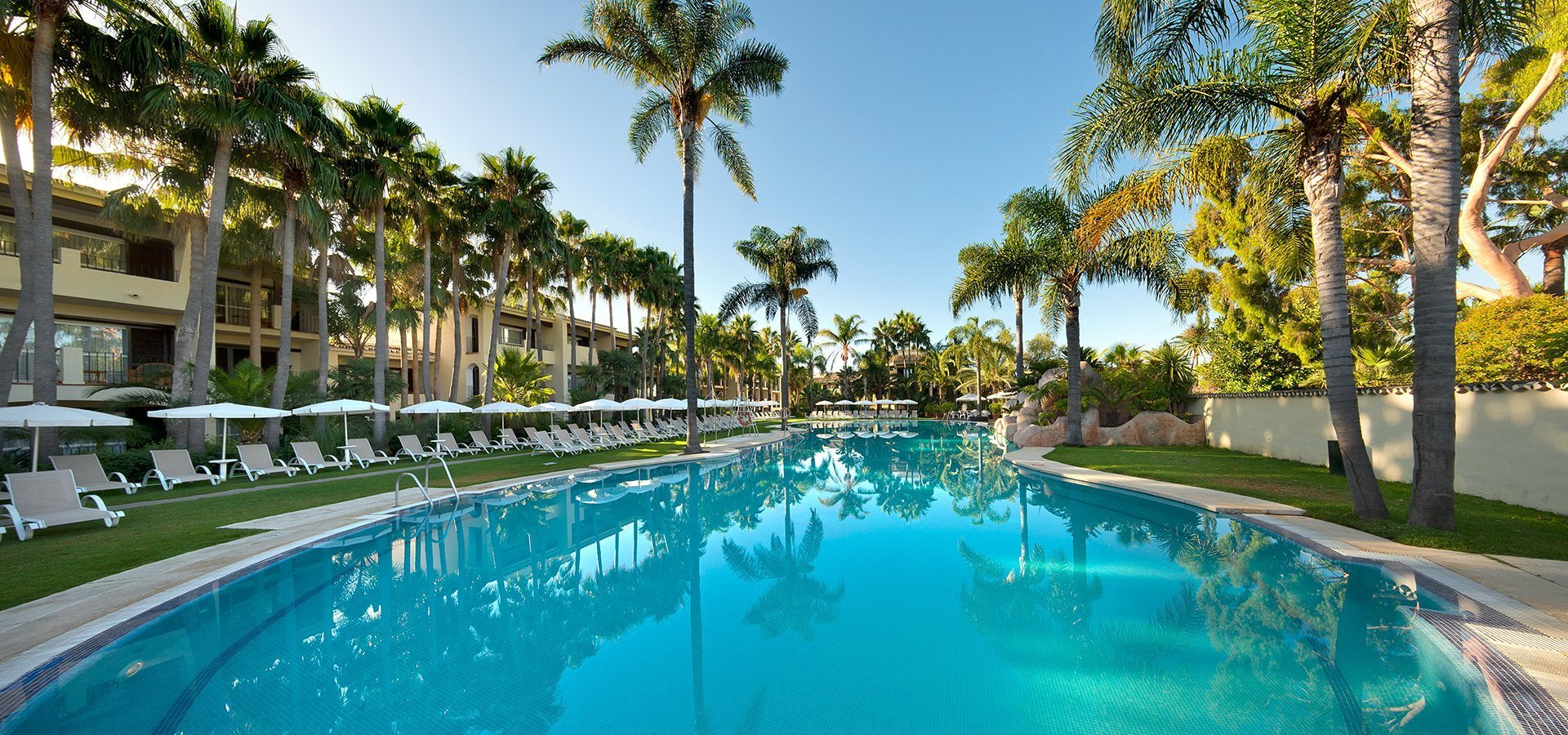 Hotel BlueBay Banus**** in Marbella, Official Website